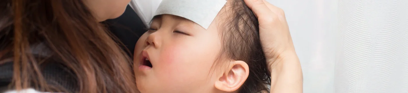 7 Gejala Demam pada Anak, Penyebab, dan Penanganannya