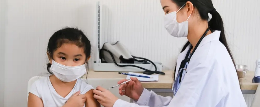 Vaksin Tifoid untuk Anak: Manfaat dan Jadwal Pemberiannya